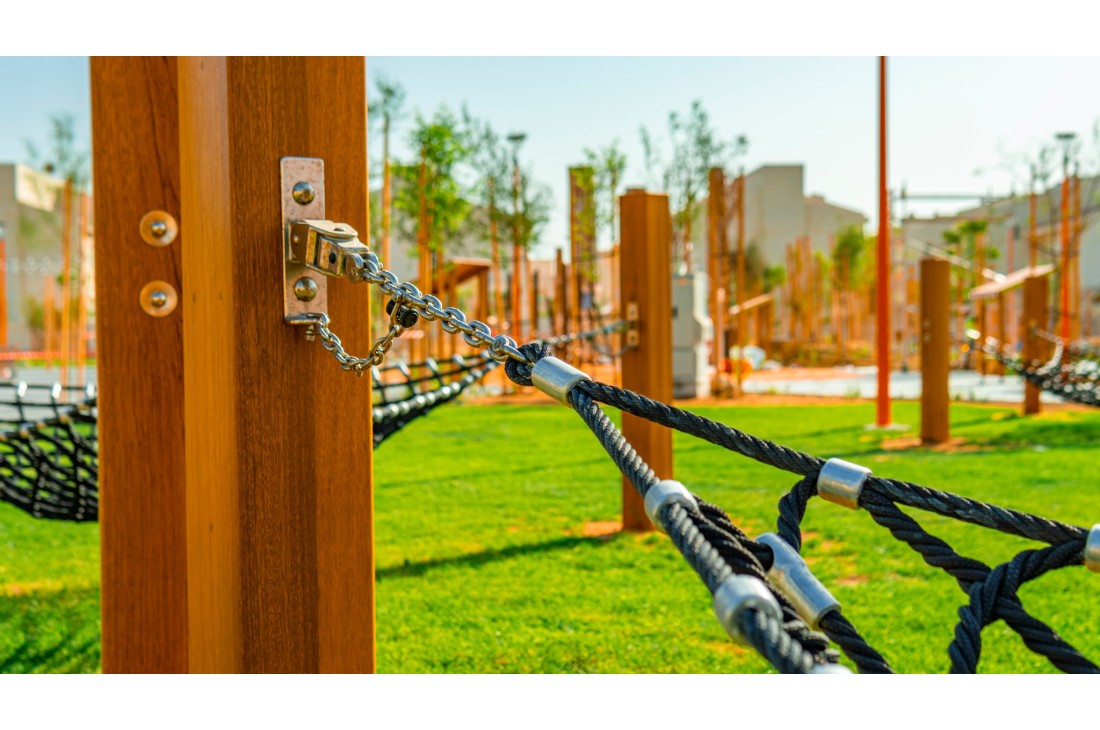 Armed Rope "Triangle Hammock" KBT commercial hammock swing